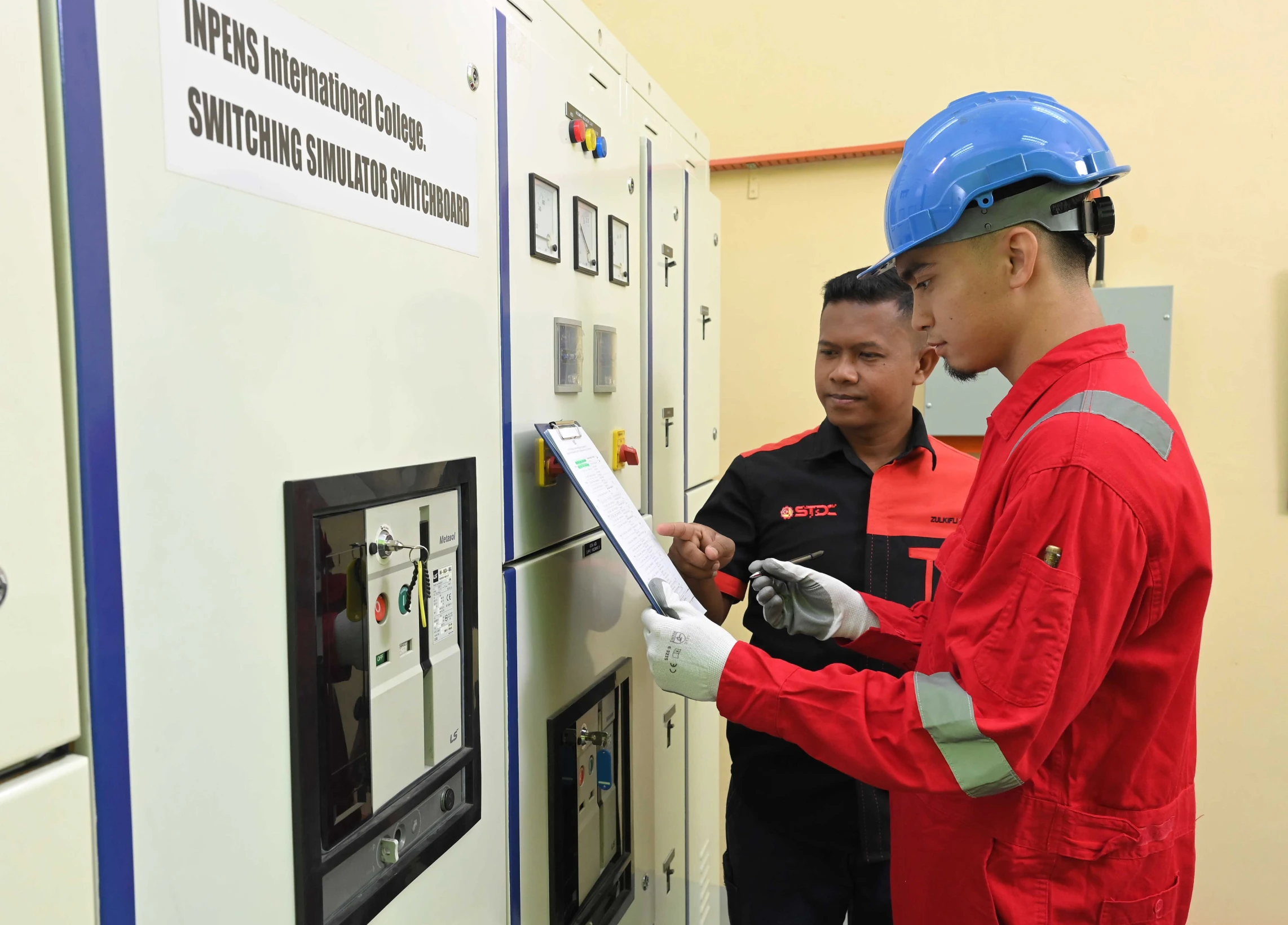 (PART TIME) Electrical Machinery Keeper / A0 - STDC